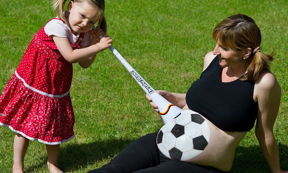 Early Being pregnant Signs: Information on What To Do and Keep away ...